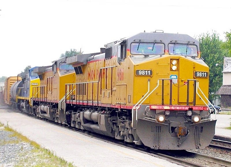 UP 9811 CSX B&O Line